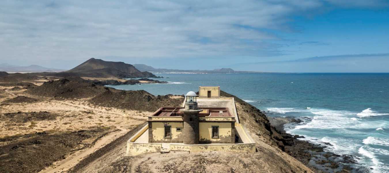Jueves nuboso en el norte de las islas de más relieve