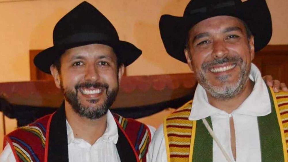 La agrupación Oroval celebra su XIII Festival Folclórico "Pueblo a Pueblo"