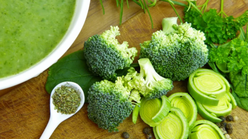 Qué aportan las verduras de hoja verde a nuestro organismo