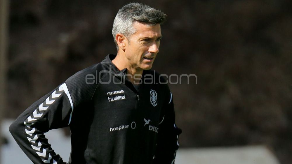 Martí: "Es probable que no siga si el CD Tenerife no asciende"