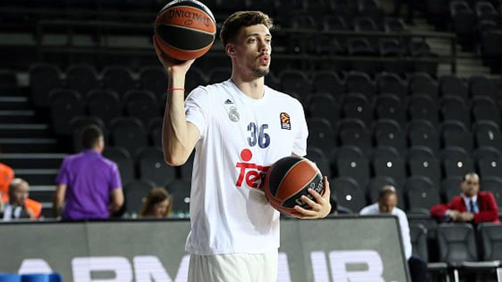 Álex Suárez: "Me hablan maravillas del Iberostar Tenerife y su afición"