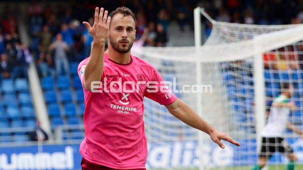 Filip Malbasic apunta a Rubén Baraja