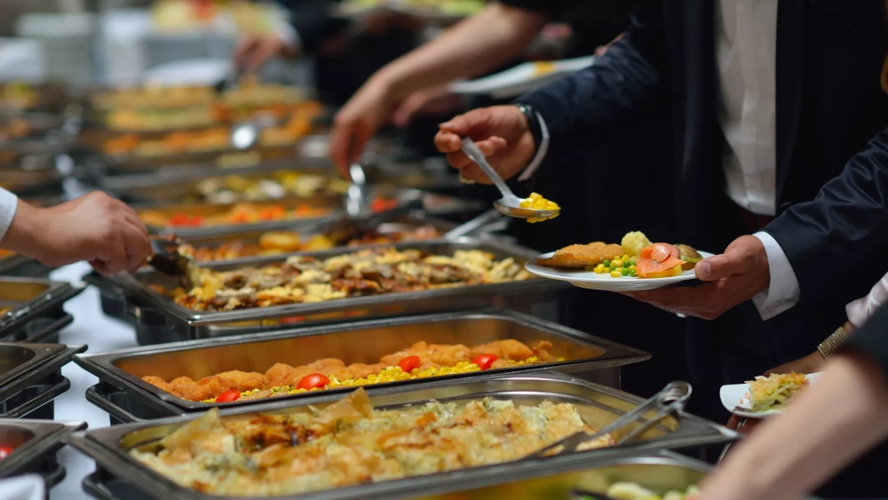 El gran buffet libre que arrasa en Canarias con sus platos ...