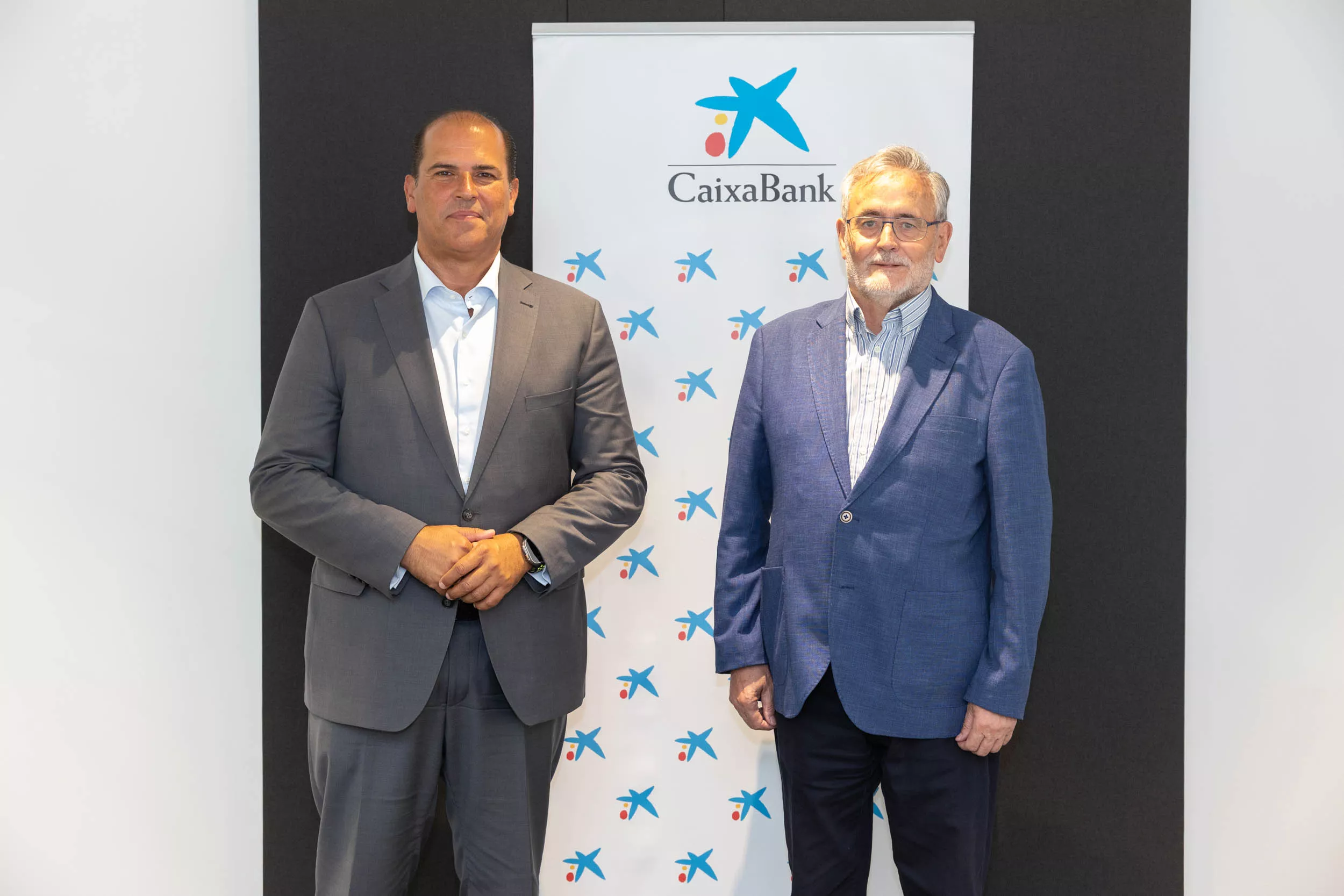 CaixaBank renueva acuerdo con la Real Sociedad Económica de Amigos del País de Tenerife